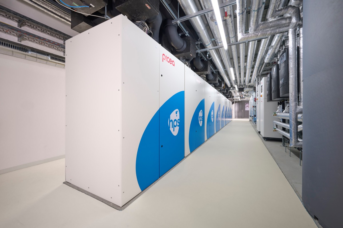 HPS-Speicher Picea versorgt Mehrfamilien-Immobilie - Solarserver