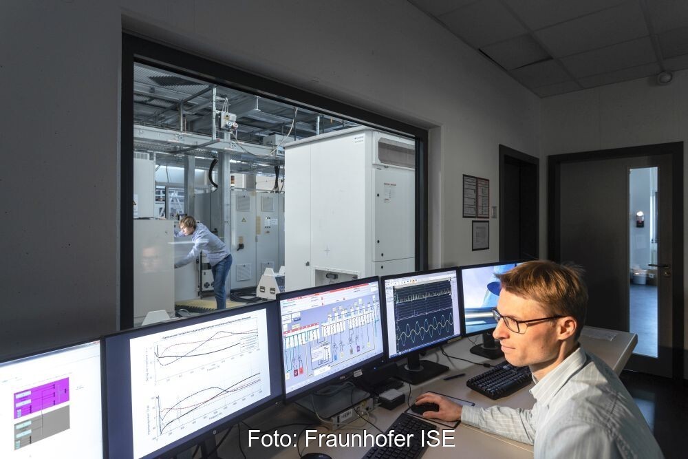 Fraunhofer ISE testet Wechselrichter in PV-Parks - Solarserver