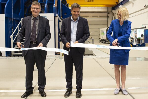 Offshore-Windenergie: Habeck eröffnet Messeinrichtung in der PTB ...