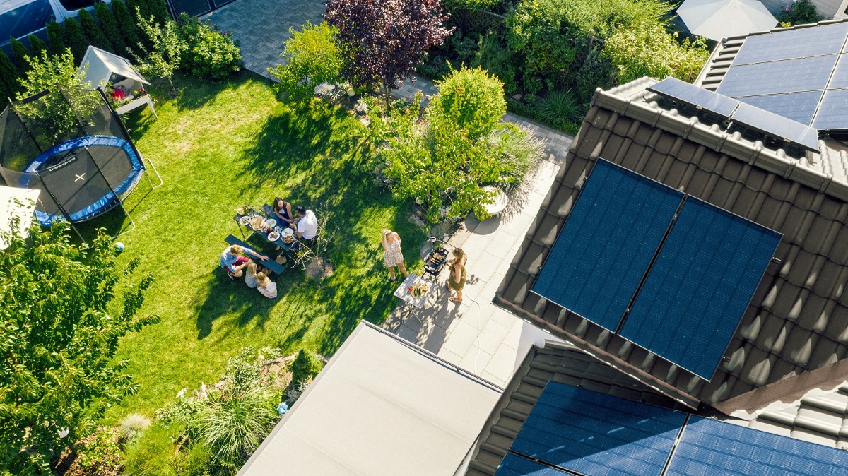 Photovoltaik: ADAC und Zolar bauen Kooperation aus - Solarserver