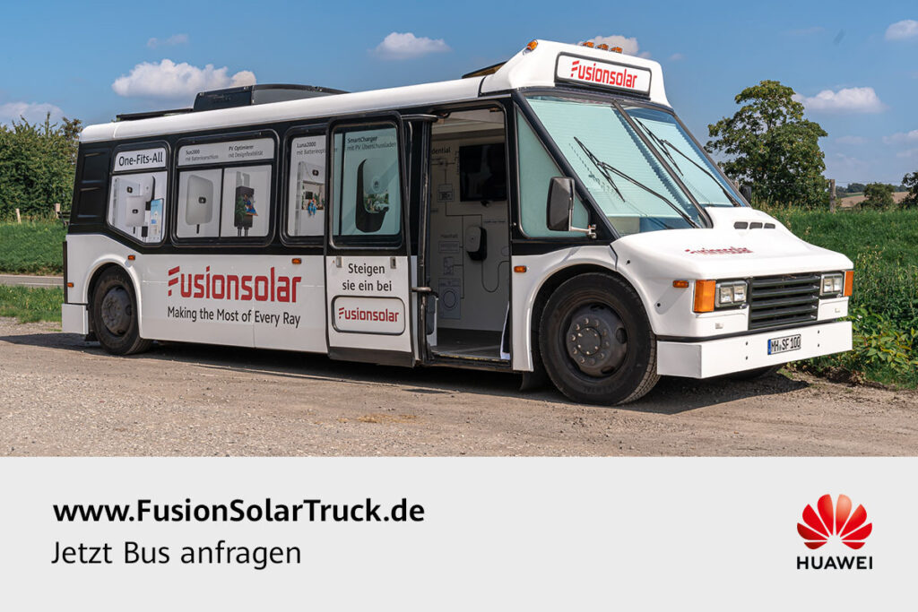 Huawei präsentiert stolz den FusionSolar Bus - Solarserver