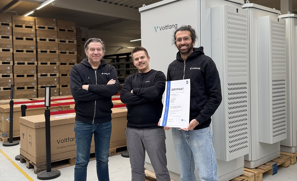 Second-Life Batterie-Speicher: Voltfang erhält ISO-9001-Zertifizierung ...