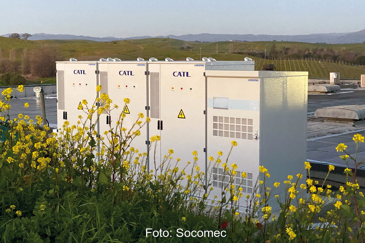 Socomec: Outdoor-Batteriespeicher aus dem Elsass - Solarserver